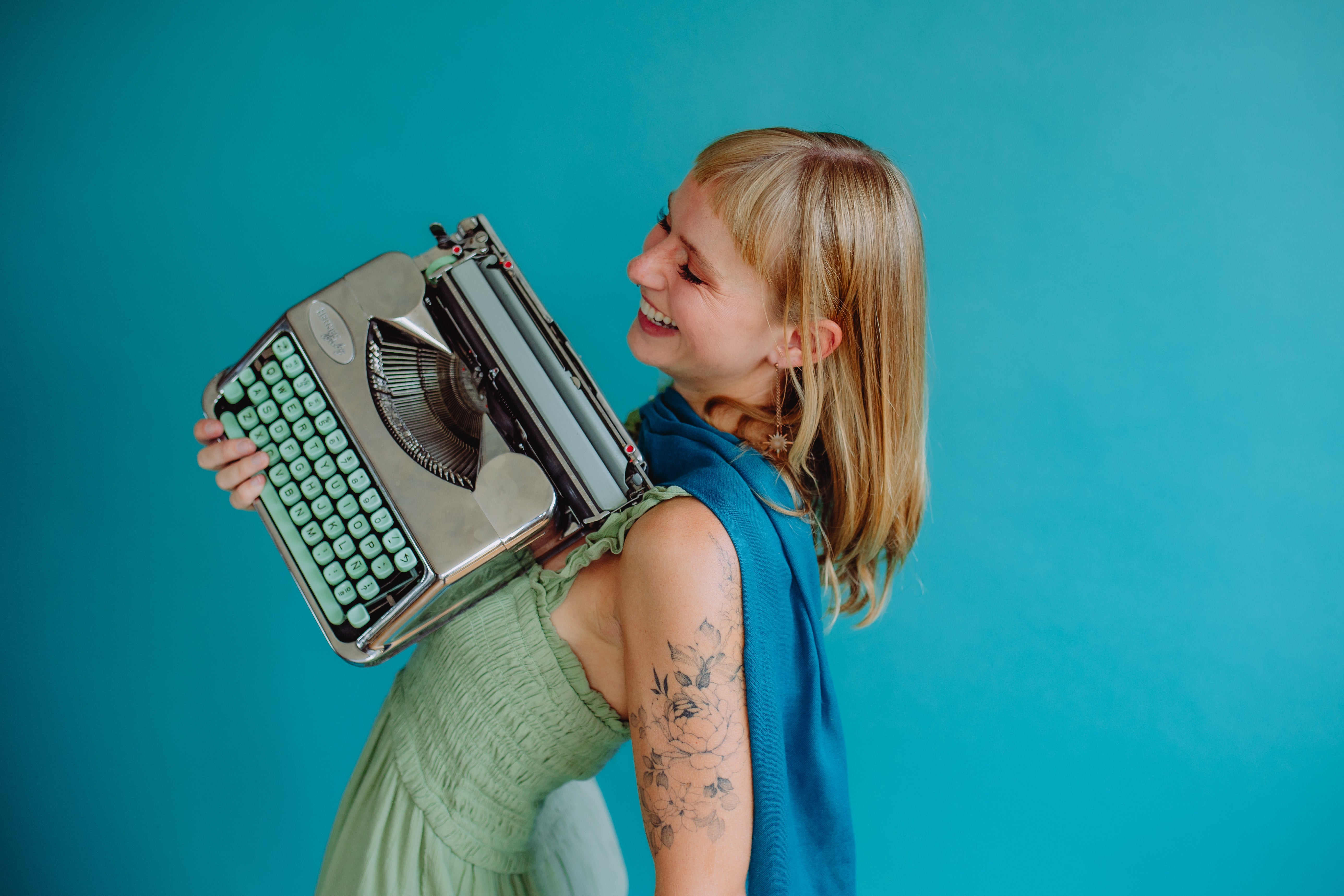 Zoe Branch — Poet + Artist
